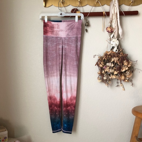 Niyama Sol | Pants & Jumpsuits | Niyama Sol Rose Blue Ombre 78 Legging ...